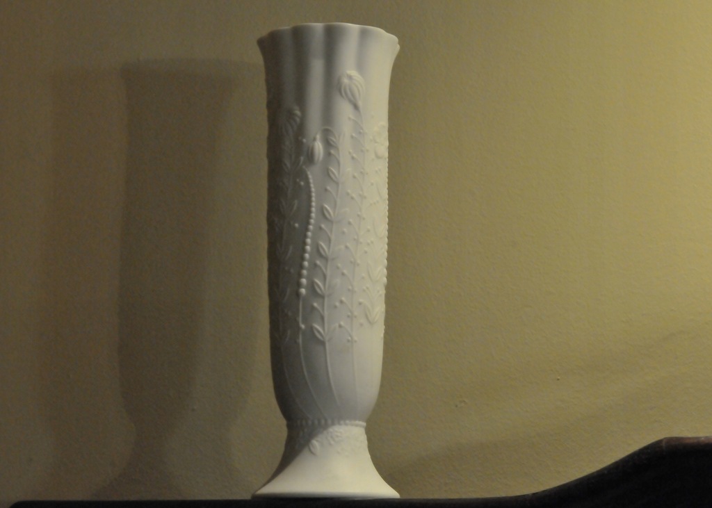 Manfred Frey Alka wazon 22cm flute biskwit koronkowy relief roślinny ...