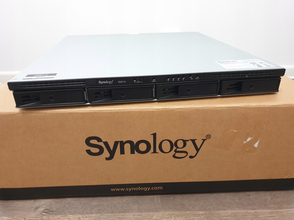 Synology RackStation RS815+ (4xHDD 4x2.4GHz 2GB) - 8021279025 ...