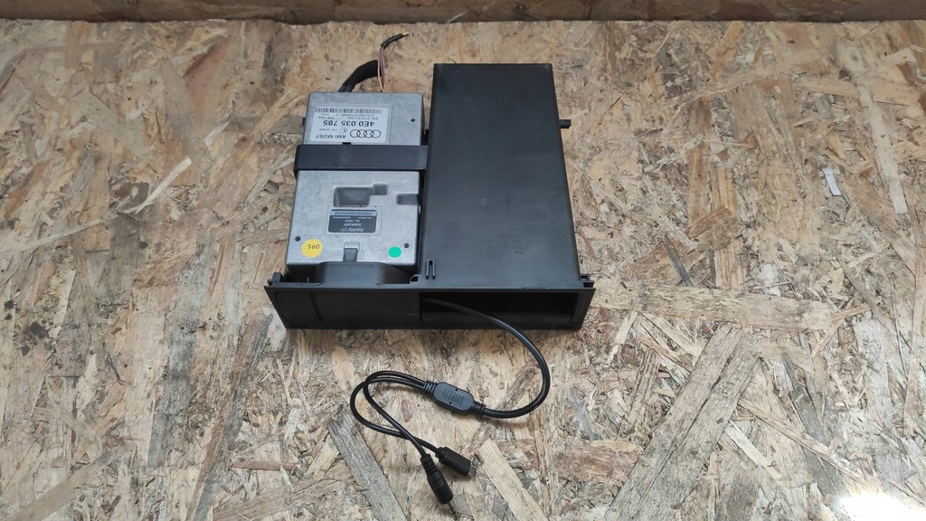 Moduł AMI interface Audi A8 D3 A6 C6 4E0035785 - 12184539149 - oficjalne archiwum Allegro