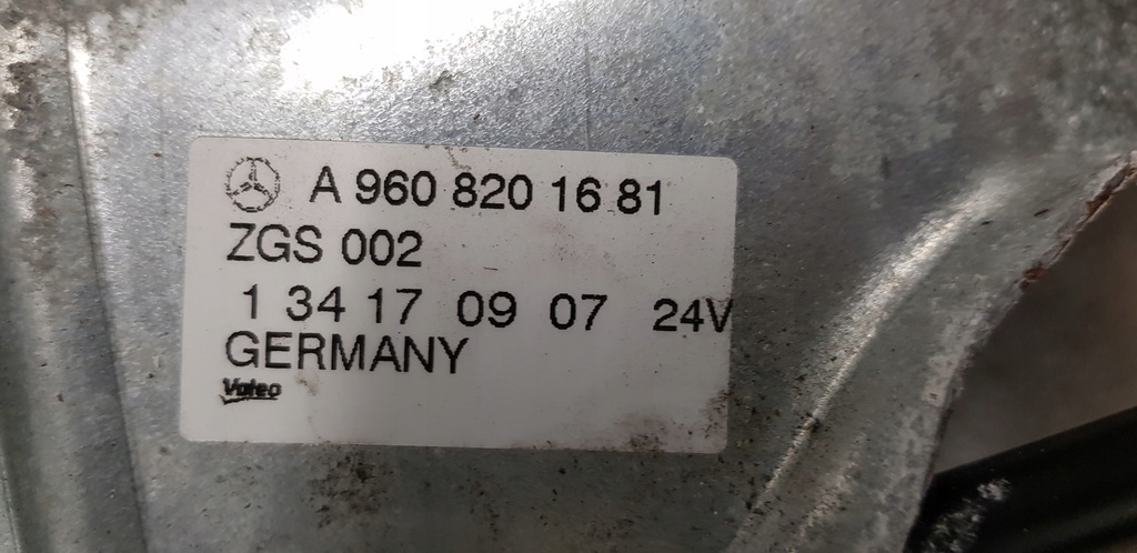 MERCEDES ACTROS MECHANIZM WYCIERACZEK A9608201681 - 7875908413 ...