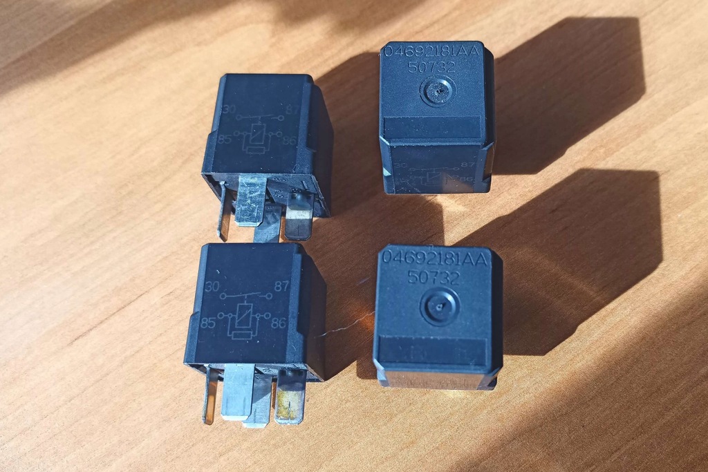 Przekaźnik Omron 04692181AA Chrysler Jeep Dodge - 10504166678 ...