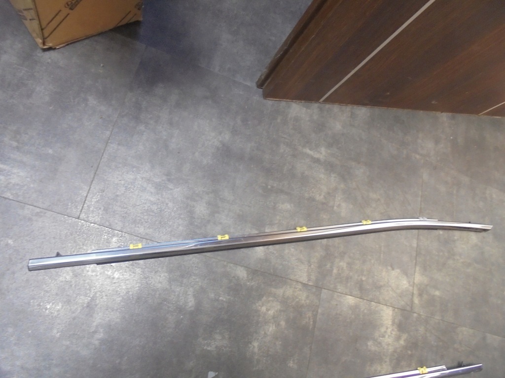 TOYOTA HIGHLANDER LISTWA ZGARNIAJACA DRZWI LEWY PRZÓD CHROM 75720-OE100 ...