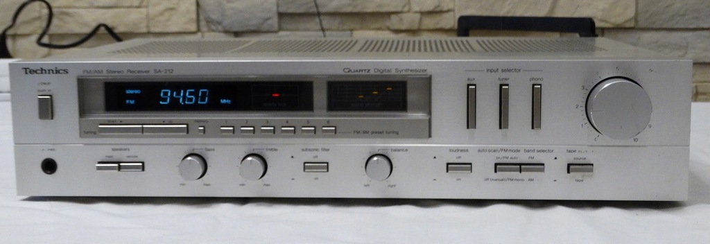 KLASYK AMPLITUNER TECHNICS SA-212 SPRAWNY - 12865570643 - oficjalne archiwum Allegro