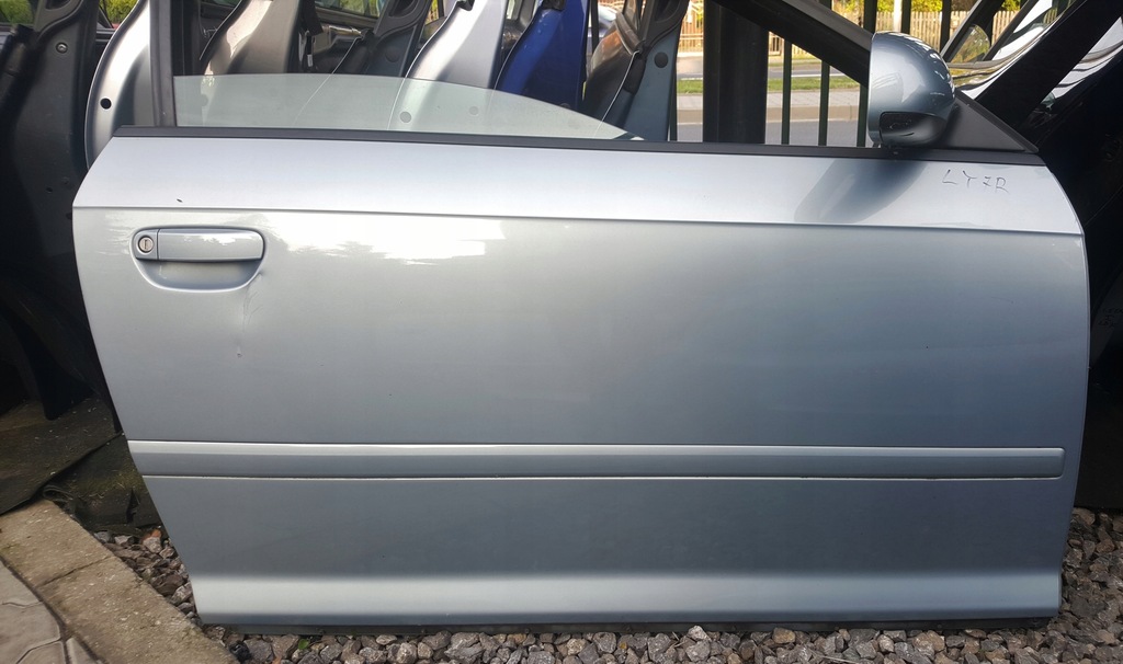 Drzwi Przód PRAWE Audi A3 8P 3D LY7R - 9846182647 - oficjalne archiwum Allegro