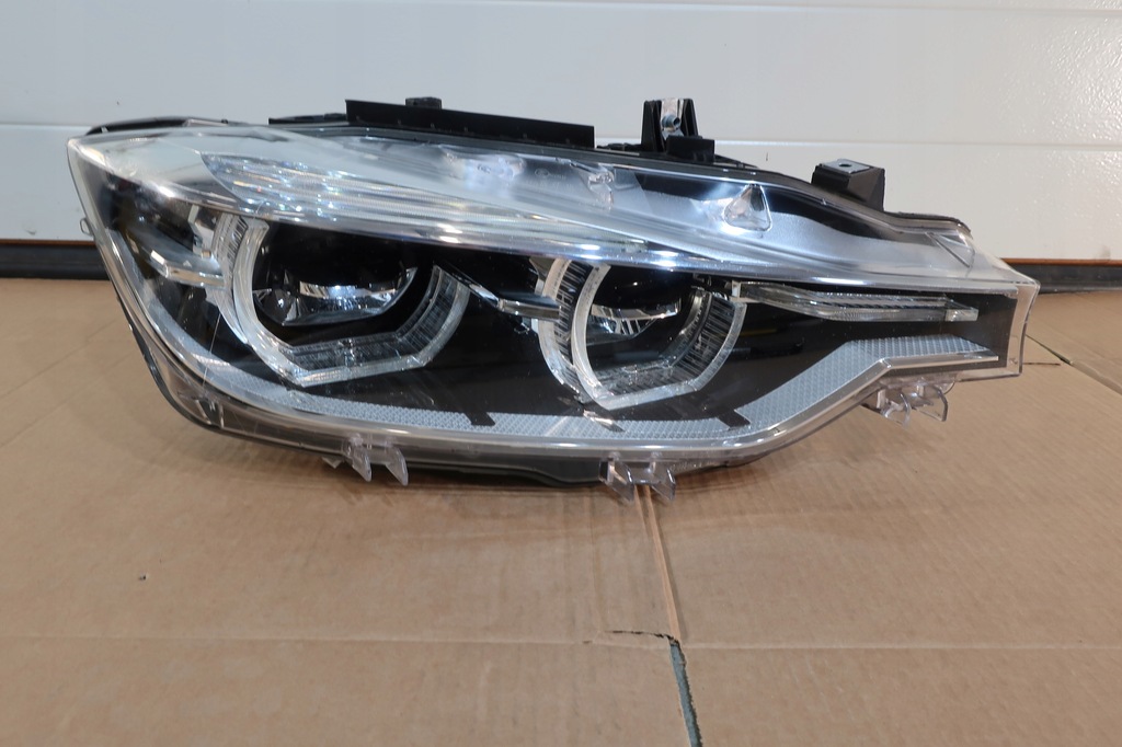 Prawa lampa BMW F30 lift Adaptive led - 12867146440 - oficjalne archiwum Allegro