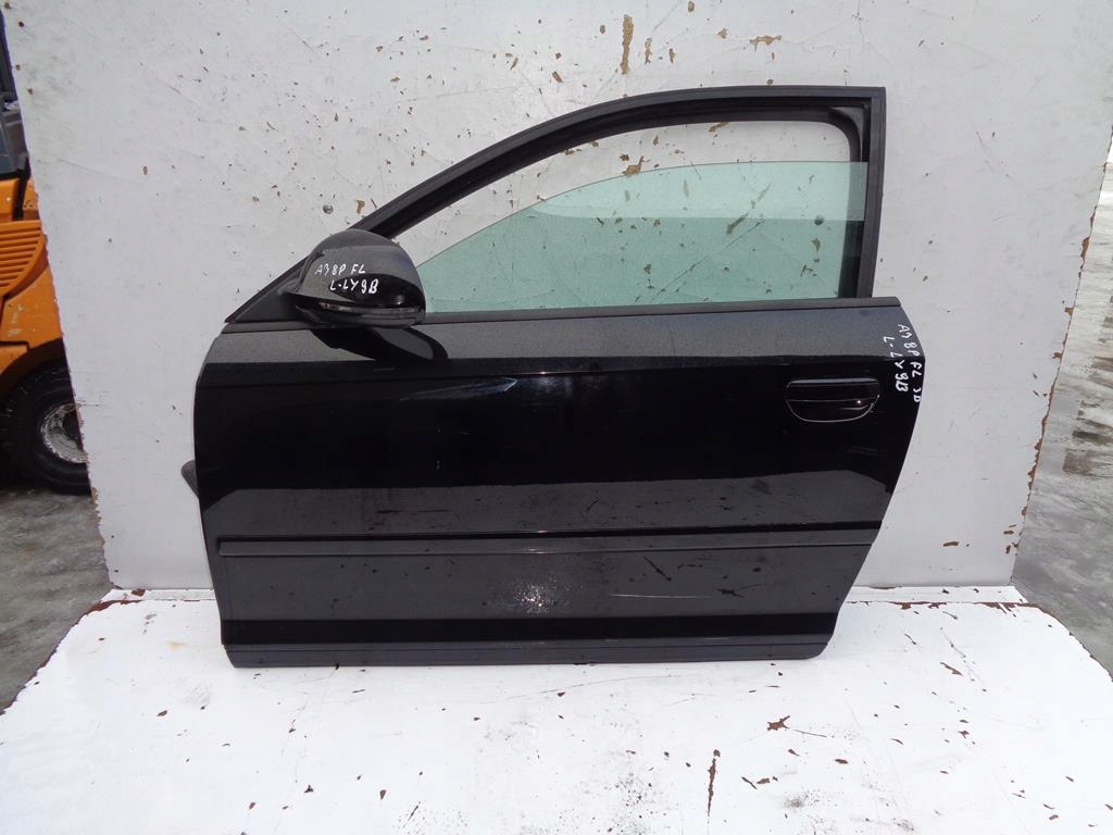 DRZWI LEWE AUDI A3 8P FL 3D LY9B - 11711870437 - oficjalne archiwum Allegro