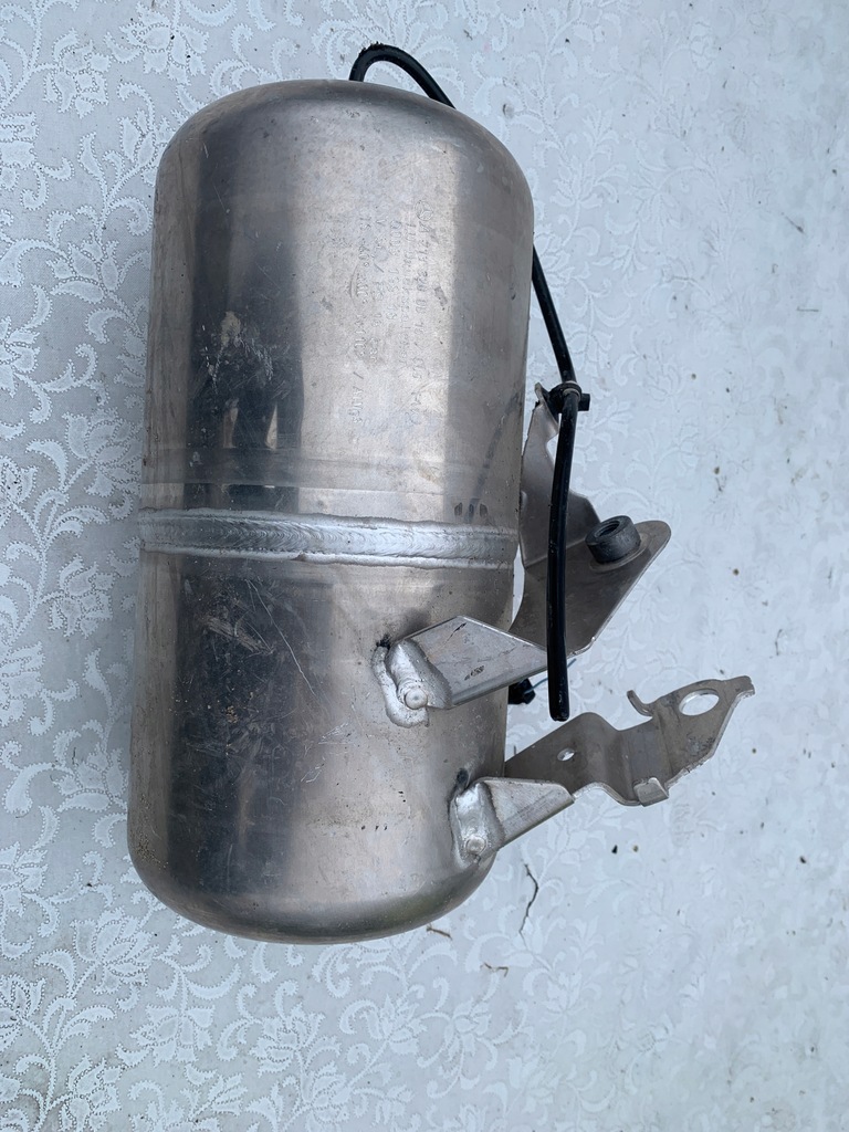 Mercedes w213 zbiornik ciśnienia a2133200015 - 12105896083 - oficjalne ...