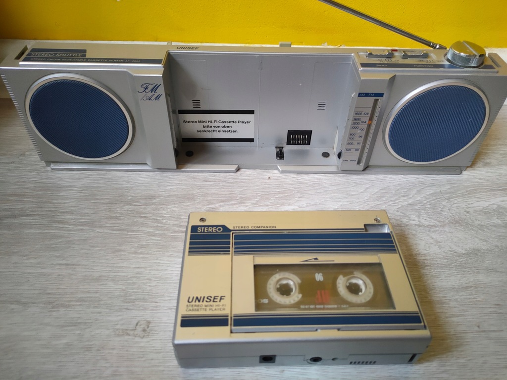 Radiomagnetofon hybrydowy walkman unisef AF 2000 Unicef - 14622992876 ...