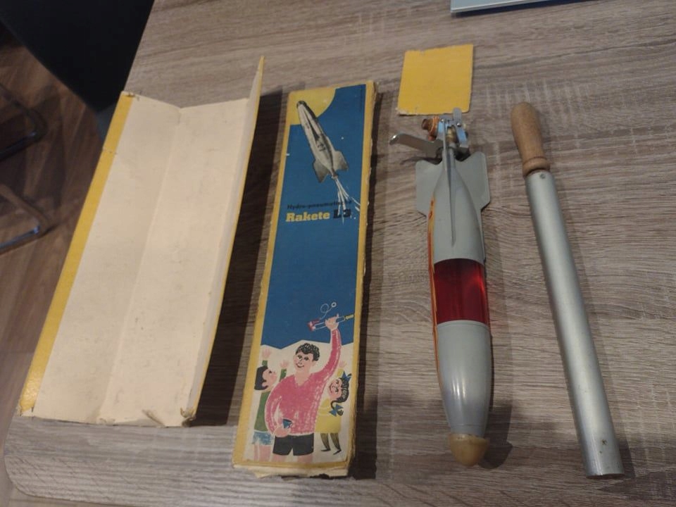 Zabawka Stara rakieta PRL NRD DDR - 13042724526 - oficjalne archiwum ...