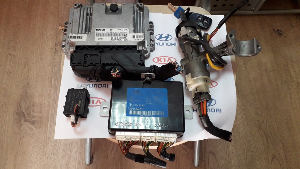 KIA SPORTAGE II CRDI KOMPUTER STACYJKA 39113-27345 - 12815500289 ...