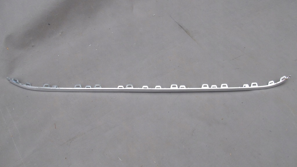 Listwa chrom dolny w zderzak VW Passat B8 Highline - 8094678586 ...