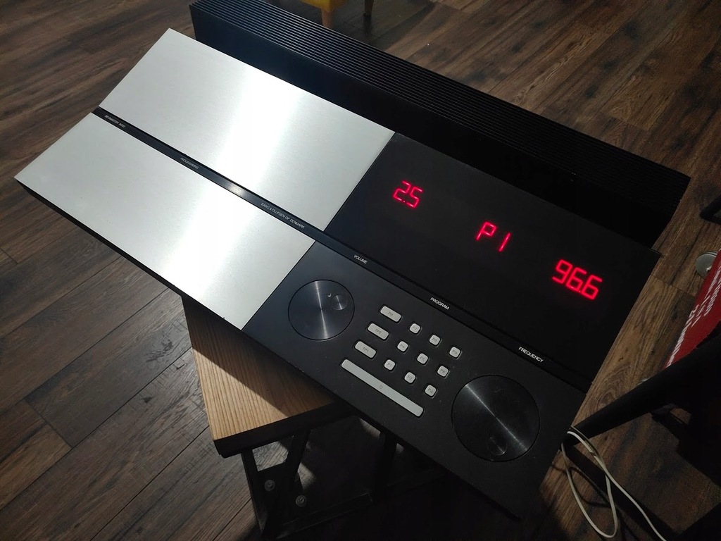 Bang Olufsen Beomaster 8000 z pilotem - 7900376456 - oficjalne archiwum ...