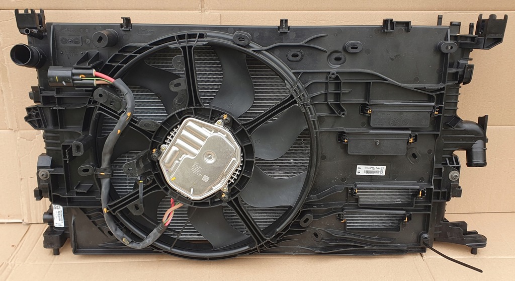 KOMPLET CHŁODNIC DACIA DUSTER 2023r. 1.5 BLUE dCi 115 KM ADBLUE ...