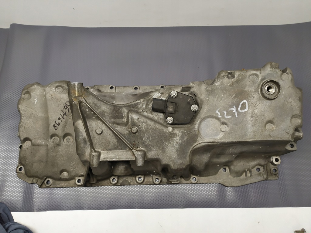 BMW G01 G02 G12 G30 G31 G32 MISKA OLEJOWA 8611698 B58 - 14157609118 ...