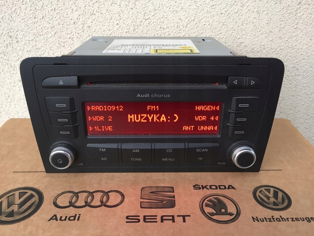 RADIO AUDI A3 8P CHORUS PLUS KOD 100% OK ŁADNE - 12995001128 - oficjalne archiwum Allegro