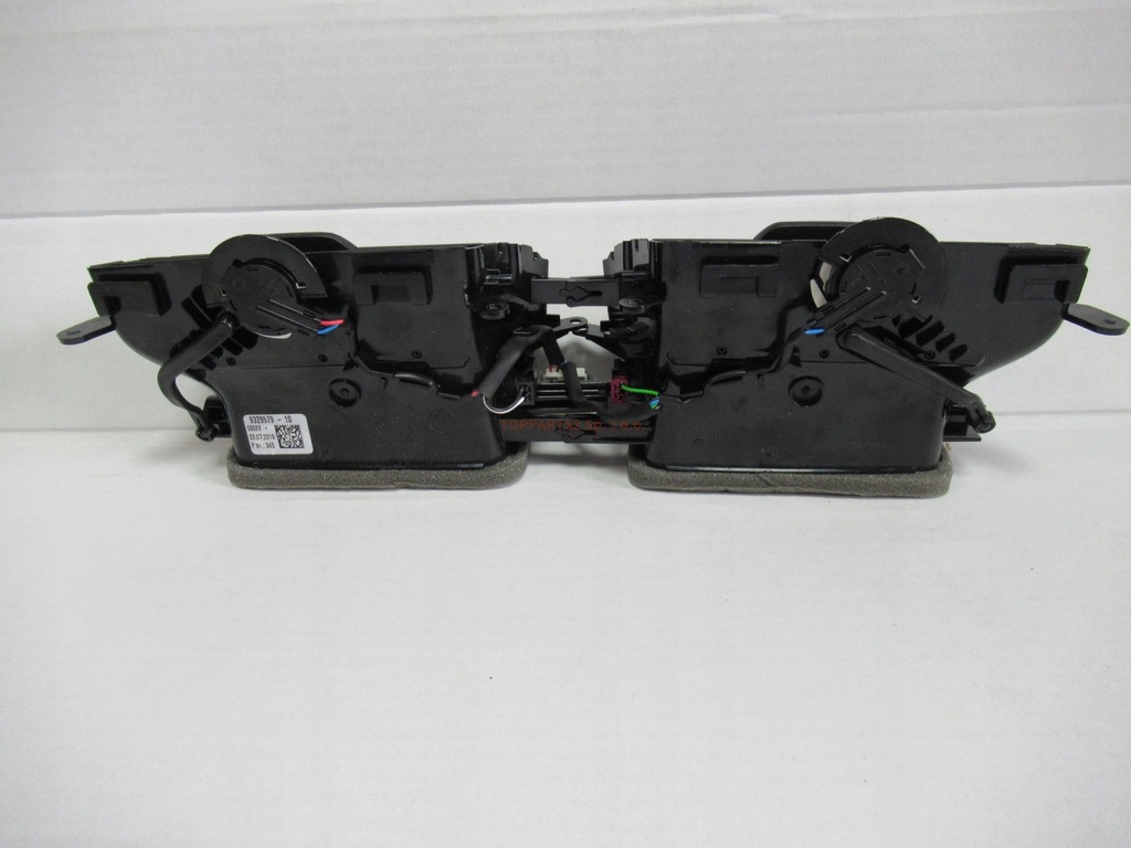 BMW G30 G31KRATKA NAWIEWU ŚRODKOWA 9329579 - 10200373073 - oficjalne ...