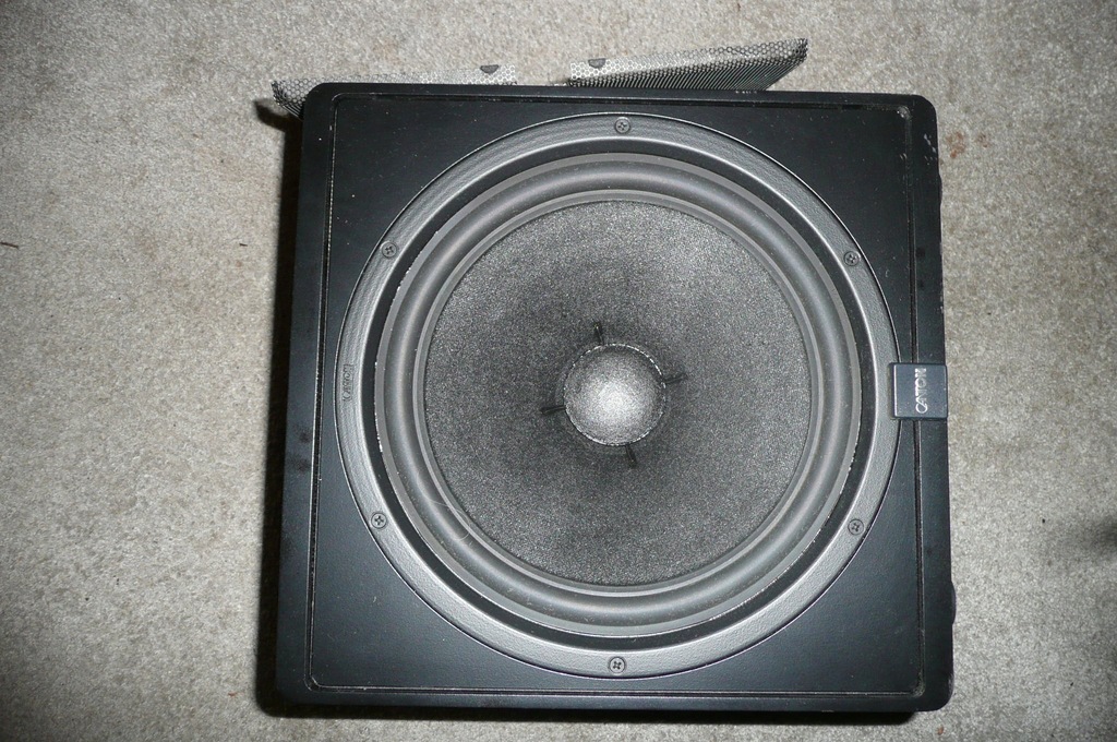 Subwoofer CANTON plus C - 12650412370 - oficjalne archiwum Allegro