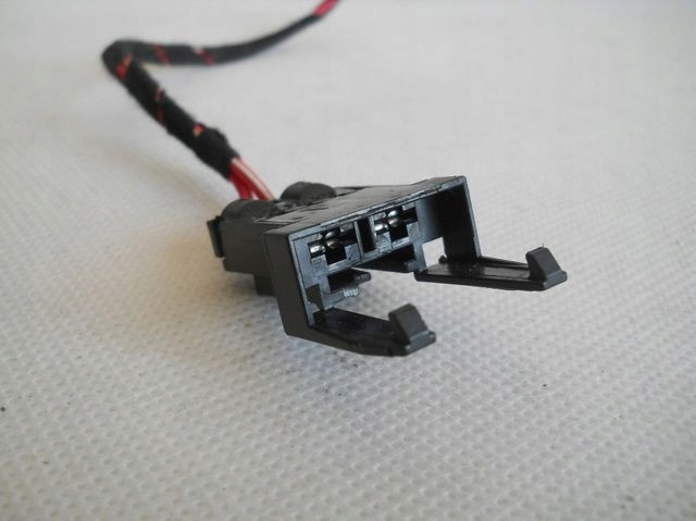 KOSTKA ELEKTRYCZNA WTYCZKA VW AUDI 4A0937530 - 12065125316 - oficjalne ...