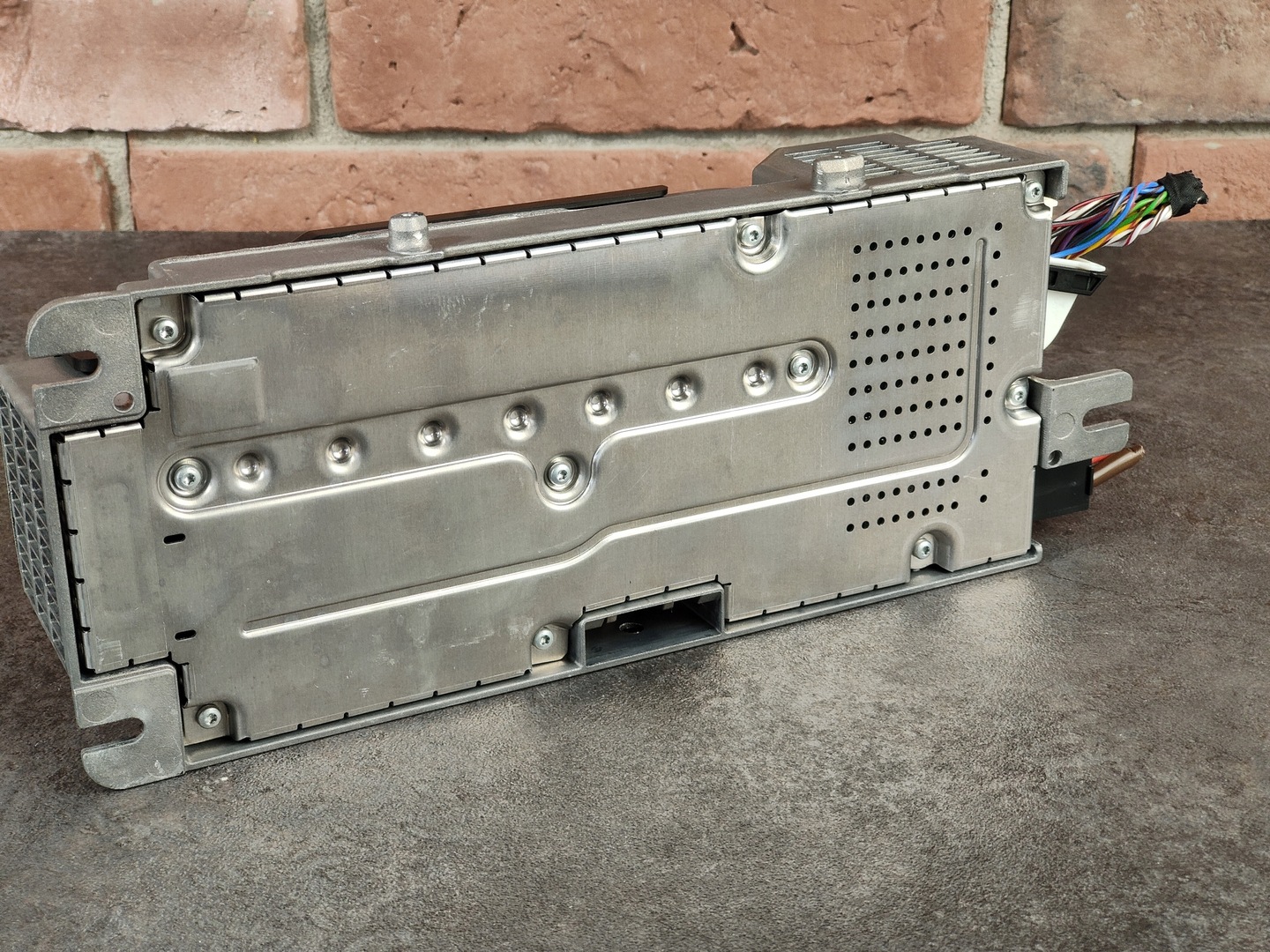 Bmw g11 g30 g32 g05 g06 g07 bowers wilkins amplifier booster alev4 ...