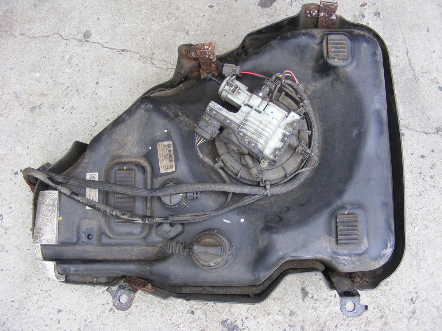 Mazda cx7 2.2 tank pump adblue 10r - low price XDALYS