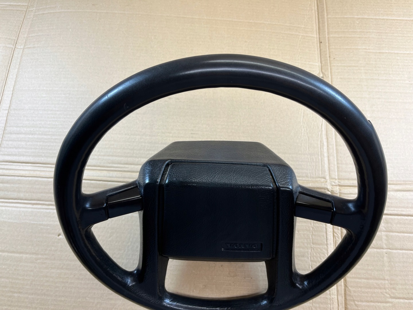 Order an Volvo 760 960 s90 v90 steering wheel with fast delivery to me