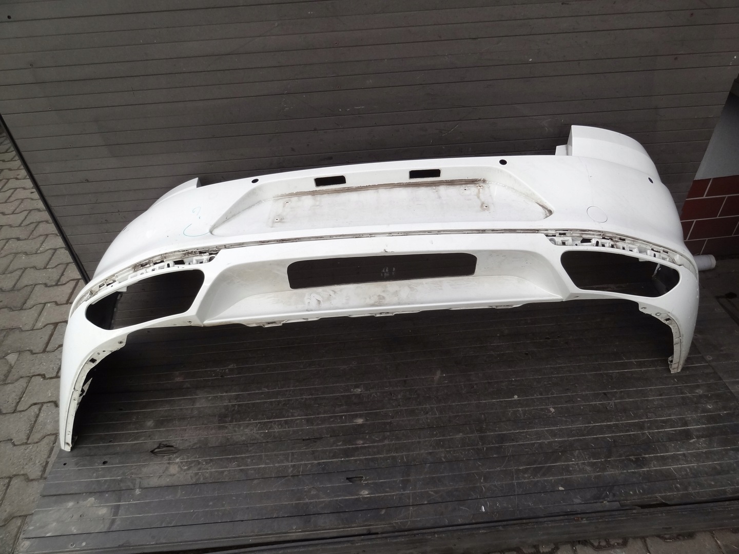 Order an Vw passat b8 sedan rear bumper 3g5807421 original with fast delivery to me