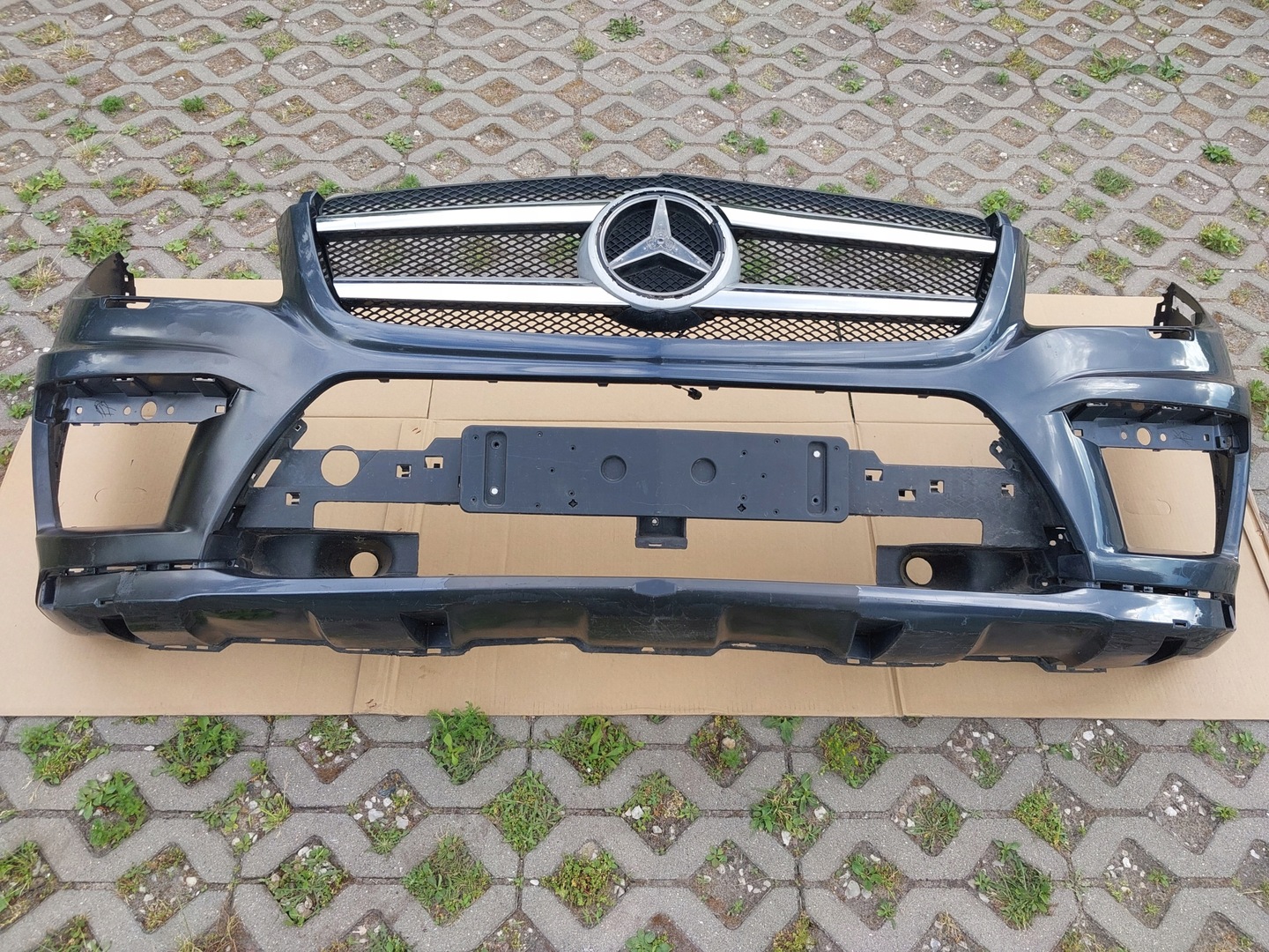 Order an Front bumper mercedes gl w166 63 amg original with fast delivery to me