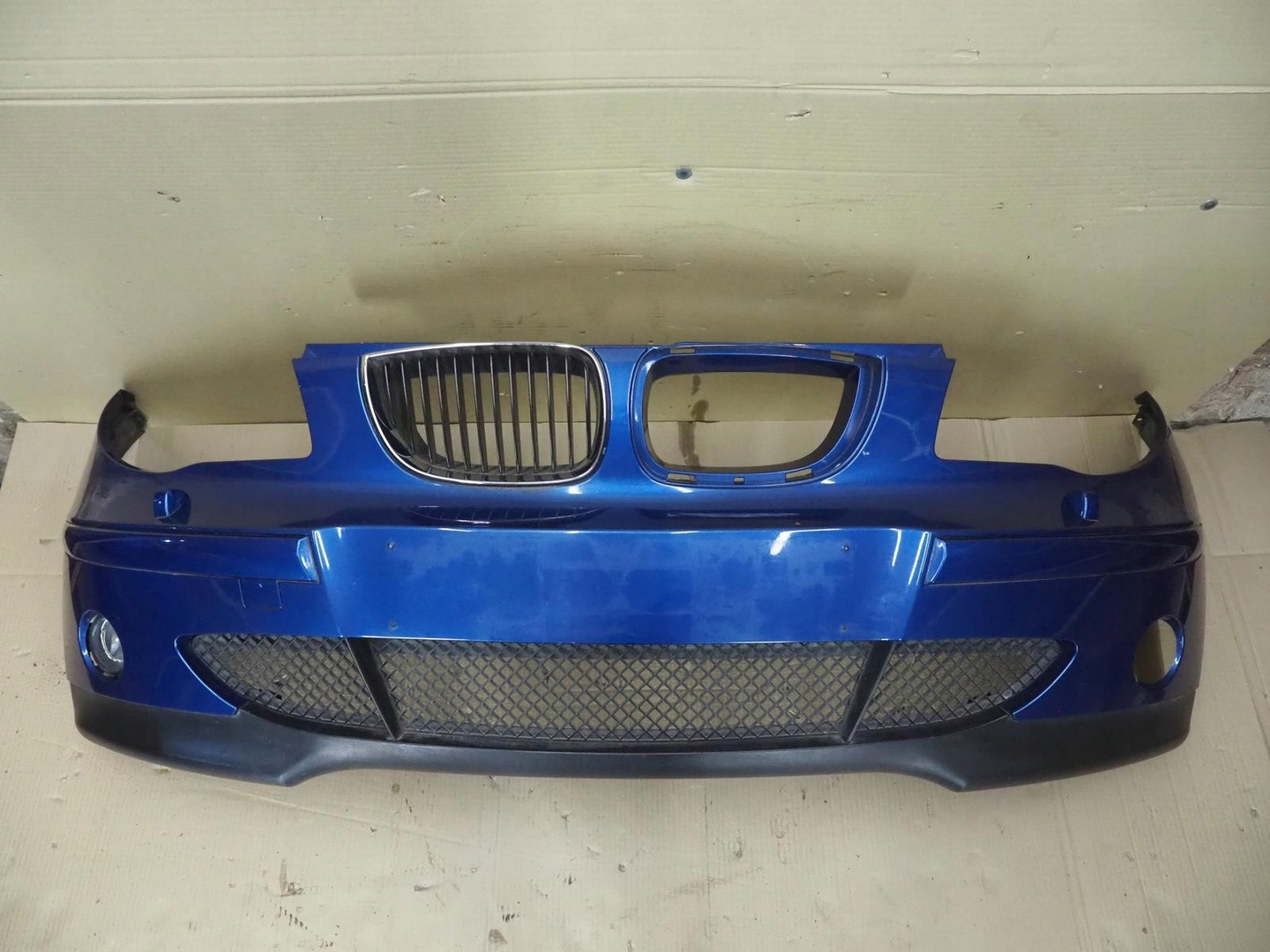 Bmw e87 front bumper store