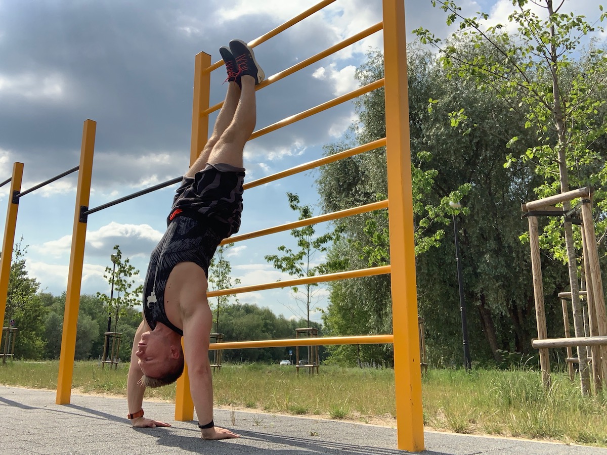 Zielone siłownie – Top 10 ćwiczeń na świeżym powietrzu - Allegro.pl