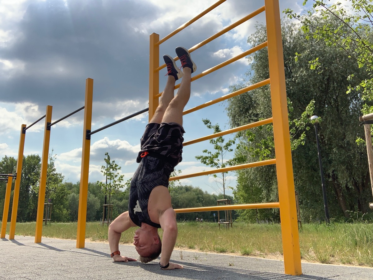 Zielone siłownie – Top 10 ćwiczeń na świeżym powietrzu - Allegro.pl