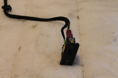 PRZYLACZE PORT USB AUX GNIAZDO VW GOLF TRANSPORTER - 11790883720 ...