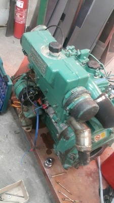 Silnik stacjonarny Volvo Penta AQ 120B i napęd Zet - 6746239949 ...