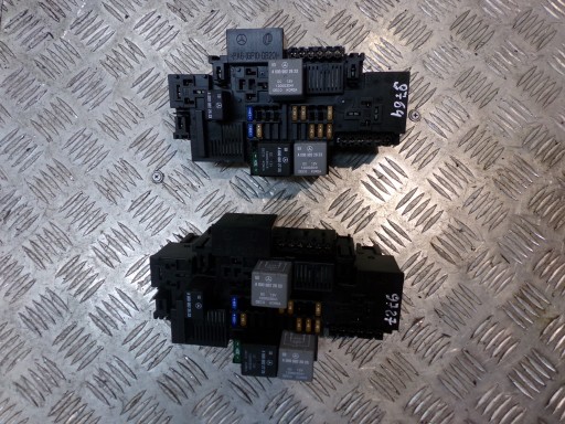 Skrzynka bezpieczników Mercedes-Benz OE A2229063202 za 100.00PLN z ...