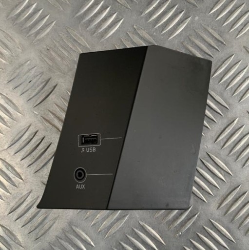 GNIAZDKO PANEL WEJŚCIE USB AUX VOLVO FH4 82303887 za 184.50PLN z Mińsk ...
