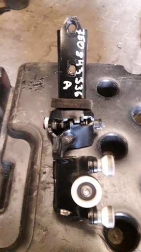 ZAWIAS ROLKA DRZWI VW T5 T6 7E0843336A za 40.00PLN z Rawicz - Allegro ...