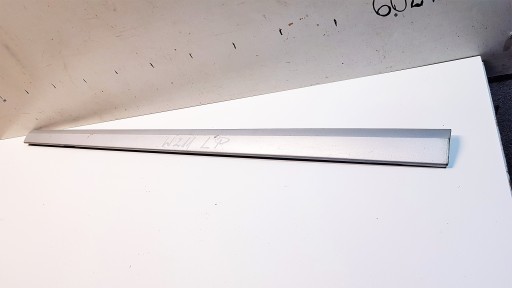 MERCEDE W211 LISTWA DRZWI LEWA KIEROWCY 2116900962 2116900962 za 100 zł ...