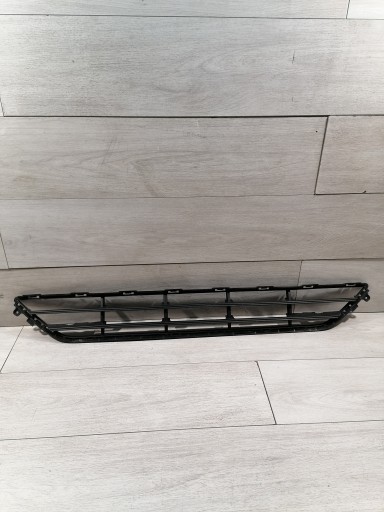 VOLVO XC90 II KRATKA ŚRODKOWA ZDERZAK PRZÓD 31353373 za 250.00PLN z ...