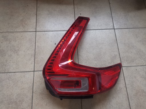 VOLVO XC40 LAMPA TYŁ TYLNA PRAWA 2018- 31446791 za 45 zł z Krzeszowice ...