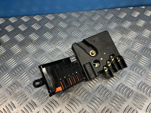 MERCEDES W211 SKRZYNKA BEZPIECZNIKÓW A2115461141 za 50.00PLN z Gdynia ...