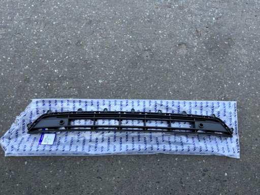 Kratka zderzaka VOLVO XC40 nowa oryginał 32210436 za 350 zł z SYCÓW ...