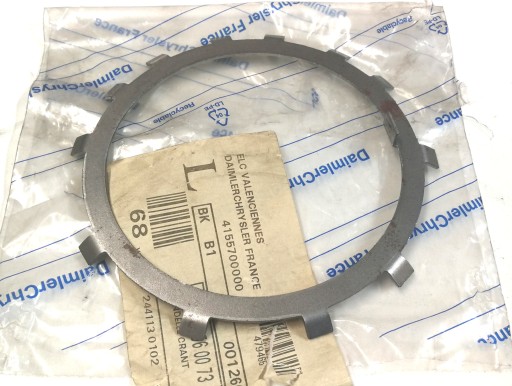 ZABEZPIECZENIe NAKRĘTKI PIASTY MERCEDES 9463560073 za 12.50PLN z ...