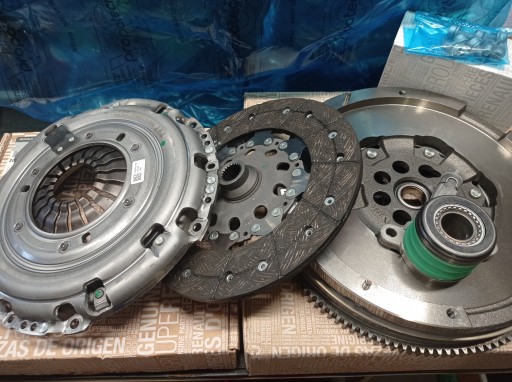 ZESTW SPRZĘGŁO DWUMAS KPL MASTER 180 20- ORYGINAŁ 302059977R 123008972R ...