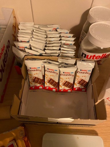 Kinder Country Baton Batoniki Zestaw Ferrero 23,5g x 40 szt 940g ...