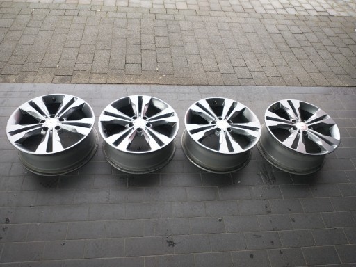 Mercedes felgi 2464010400 komplet z dekielkami | Puck | Kup teraz na ...