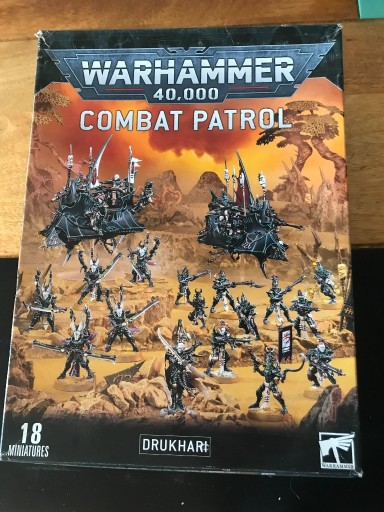 Warhammer 40k Drukhari Combat Patrol. Raider pomalowany TT+ | Gdańsk ...