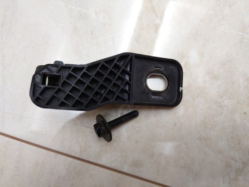 Audi Q3 Uchwyt lampy prawy / 8U0941122 | Warszawa | Kup teraz na ...