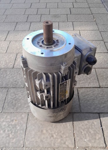 Silnik elektryczny 1 5 kW 1400 obr min | Włocławek | Ogłoszenie na Allegro Lokalnie