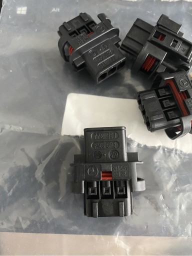 Wtyczka Mercedes Ori A2035453028 A 203 545 3028 | Grodzisk Mazowiecki ...