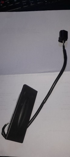 Przycisk otwarcia klapy bagażnika Hyundai Santa Fe 2021 KIA 81820-S1000 ...