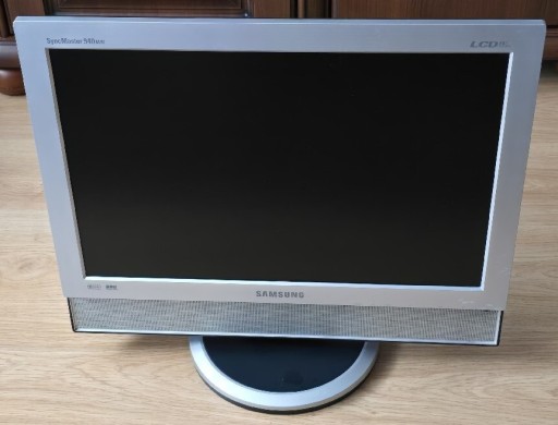 Monitor / LCD TV Samsung SyncMaster 940 MW | Gniew | Kup teraz na ...